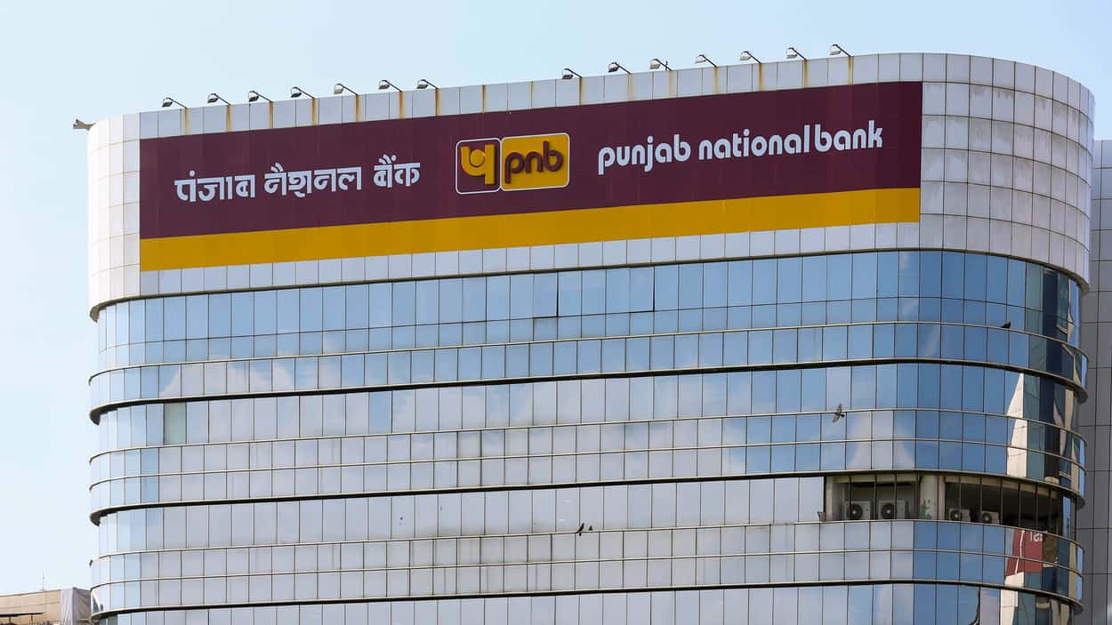 Centre refills 4 PSB board seats with women directors | Fortune India