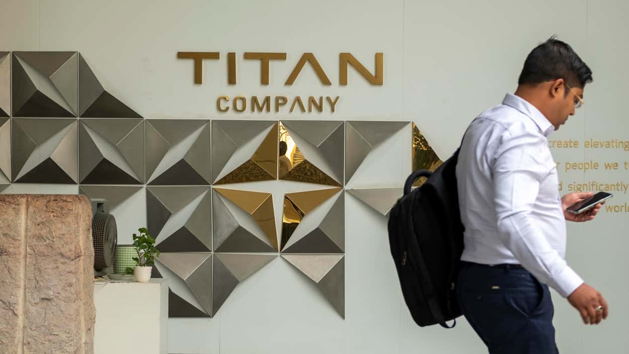 Titan Q4 profit jumps 50% to ₹734 cr; revenue up 33% | Fortune India