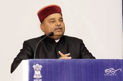 Karnataka: Congress leaders meet Governor Thaawar Chand Gehlot seeking ...