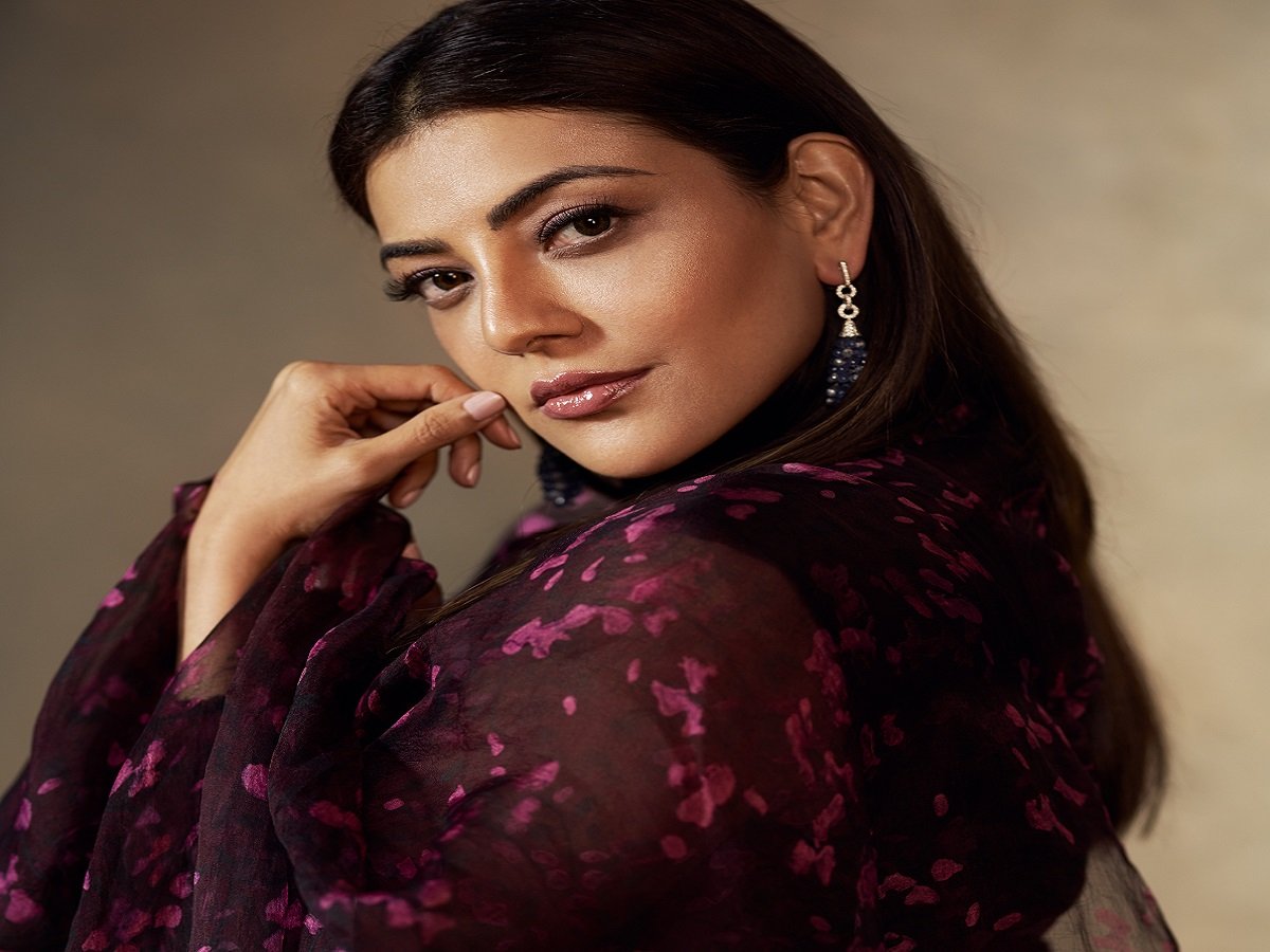Atriz Indiana Kajal Faixa De Tons De Pele Em Hollywood E Bollywood