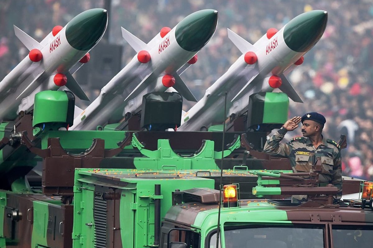Modi Govt Nods Procurement Of Rs 13,700 Crore Weapons And Systems For ...