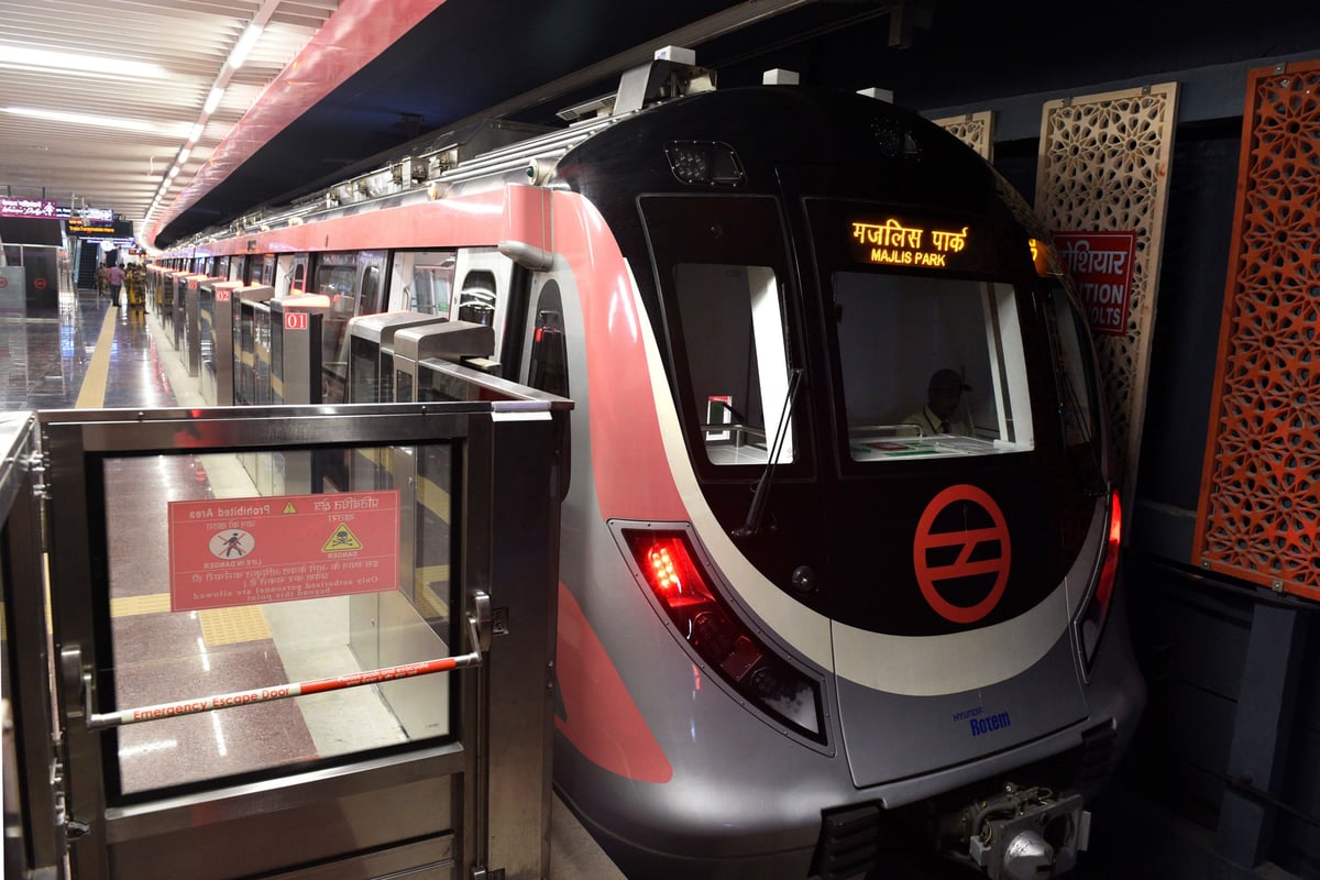 After Magenta Line, Delhi Metro's Pink Line To Get Fully-Automated ...