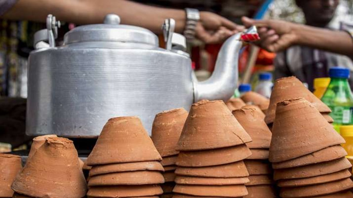 Indian Railways Brings Back Traditional Kulhads, To Now Be Exclusively ...