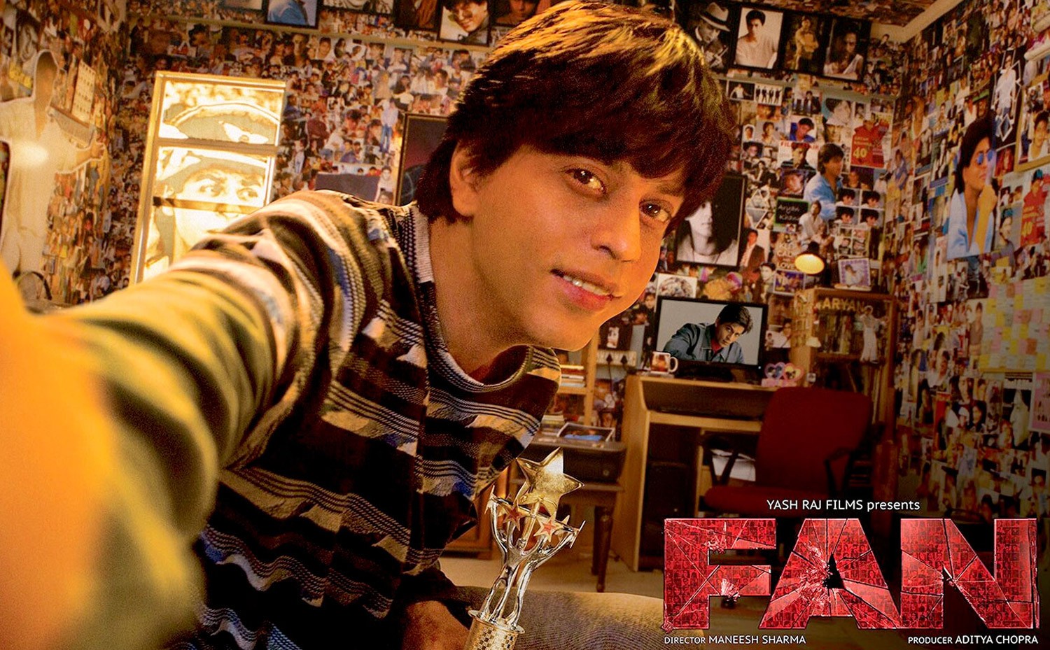 When Shah Rukh Khan Celebrates His Own Stardom