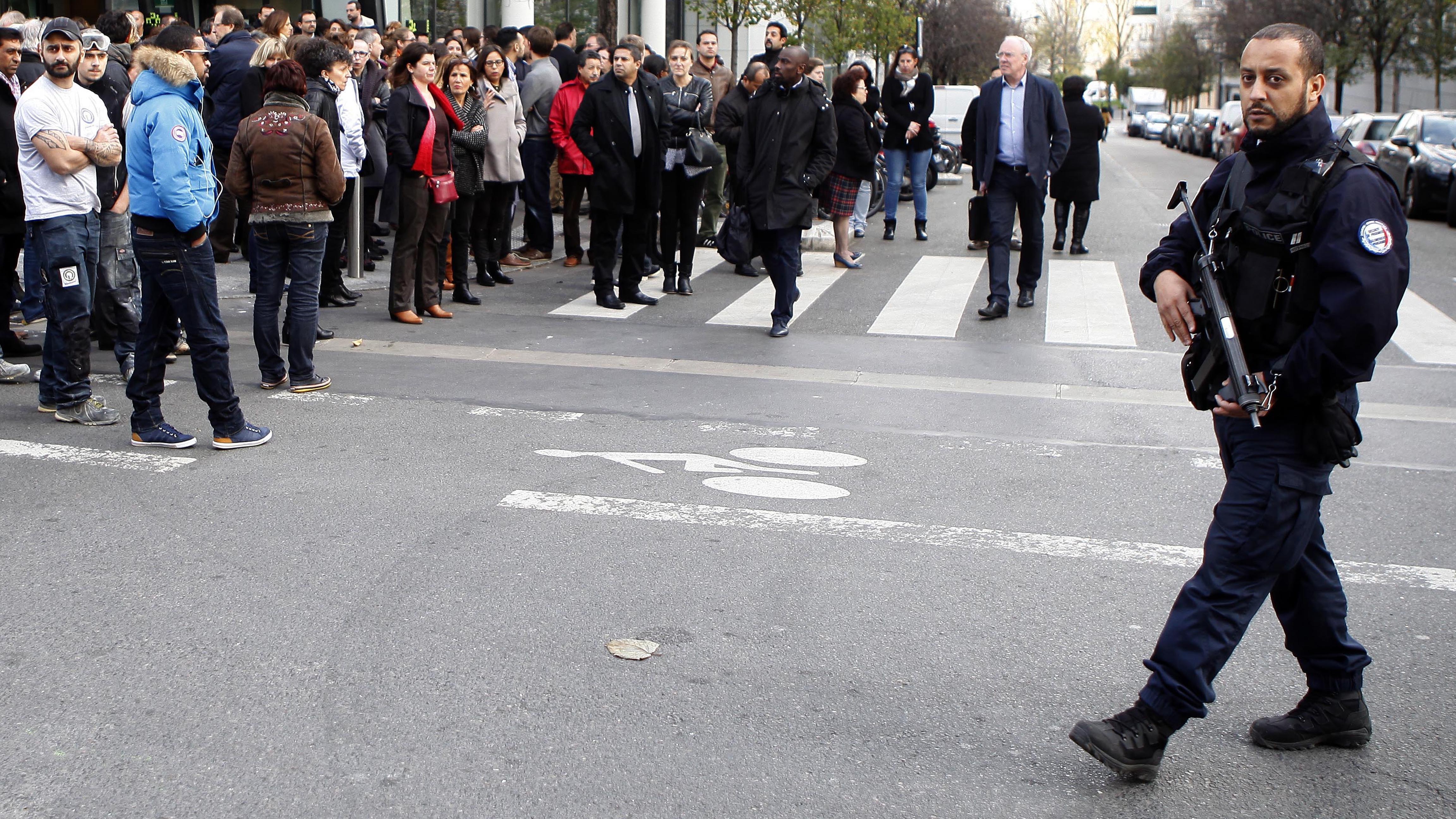 Muslim Security Guard Stopped Paris Bomber, But Should it Matter? - The ...