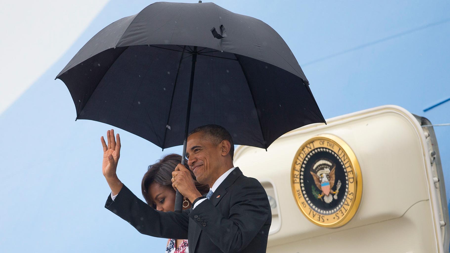 Obama Arrives in Cuba for a “Historic Visit” - The Quint