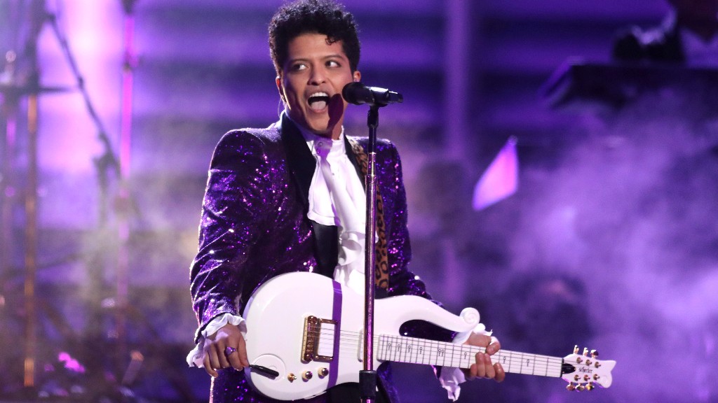 Bruno Mars’ Grammy Tribute to Prince Continues His ‘Purple Reign’ - The ...