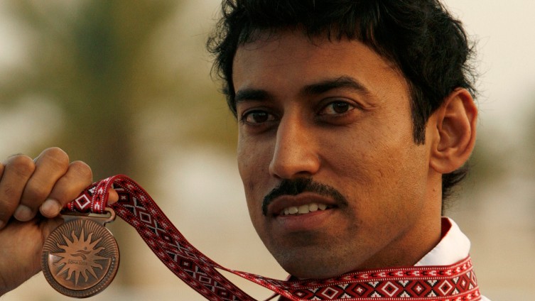 Olympic Medallist Rajyavardhan Rathore Takes Over as Sports Min - The Quint