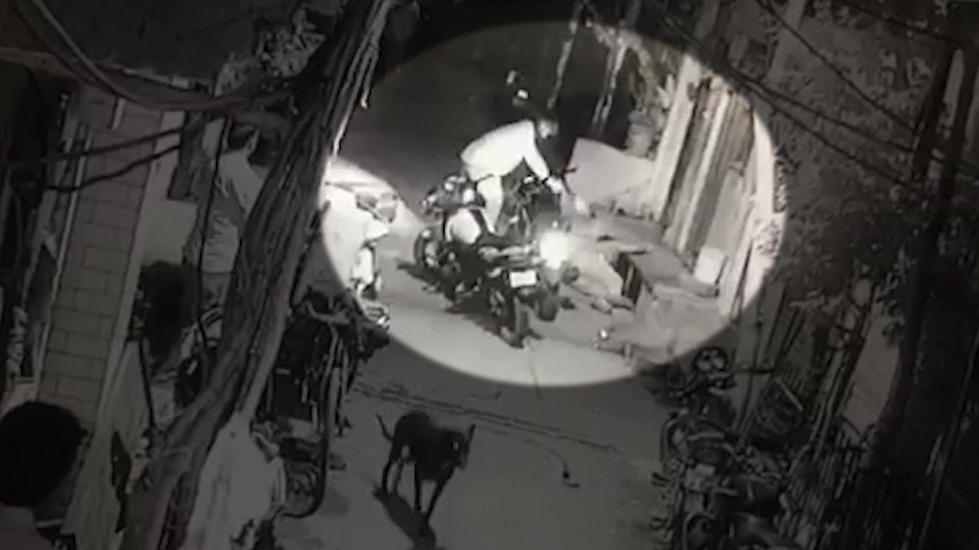 Caught on CCTV: Man Shot at Point Blank Range in New Delhi, 3 Held ...