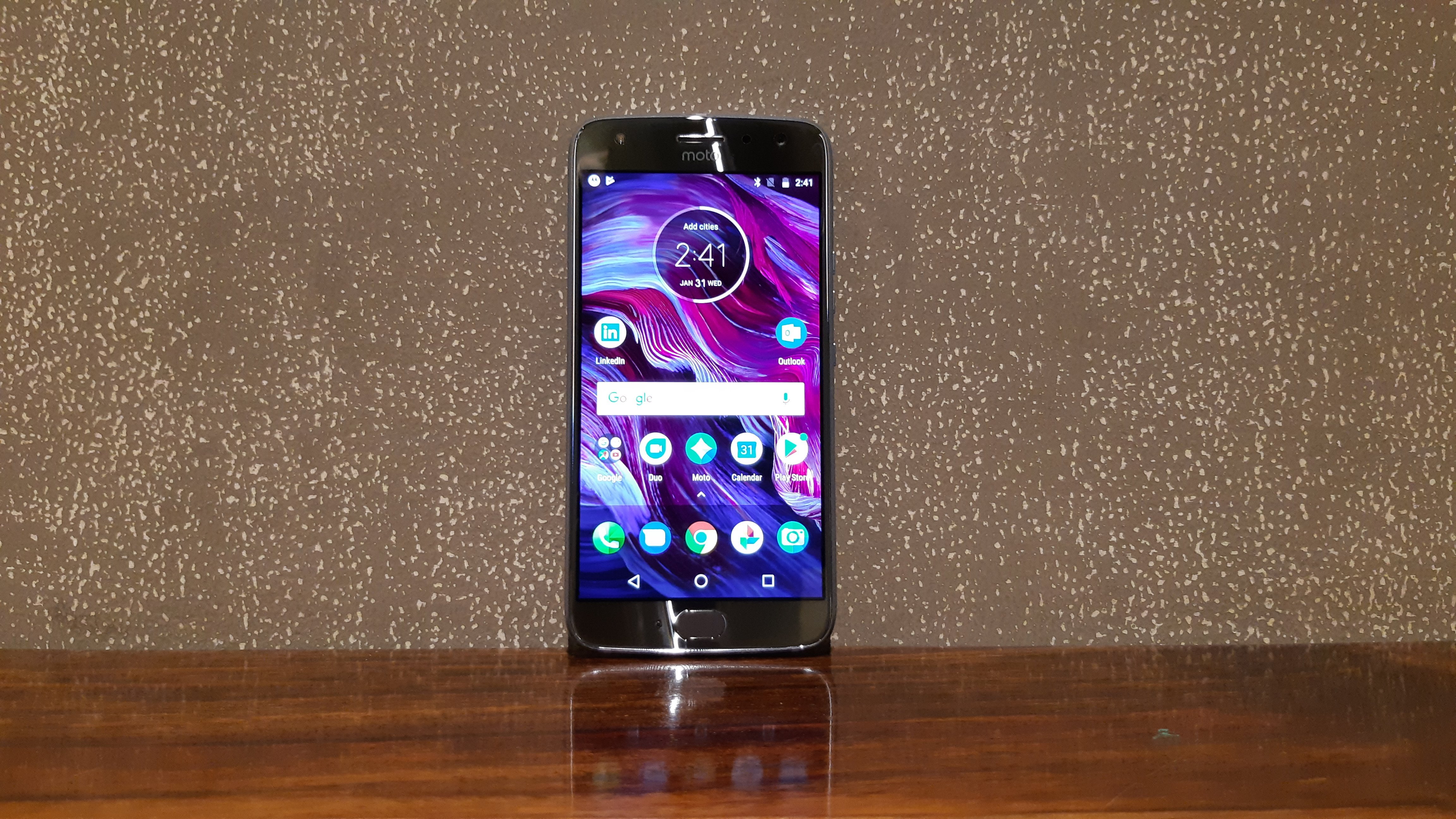 Moto X4 First Impressions: Ready To ‘RAM’ the Competition Hard - The Quint
