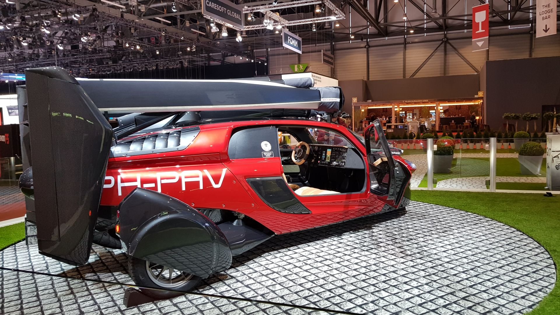 First look at the world's first flying car that debuted at the Geneva ...