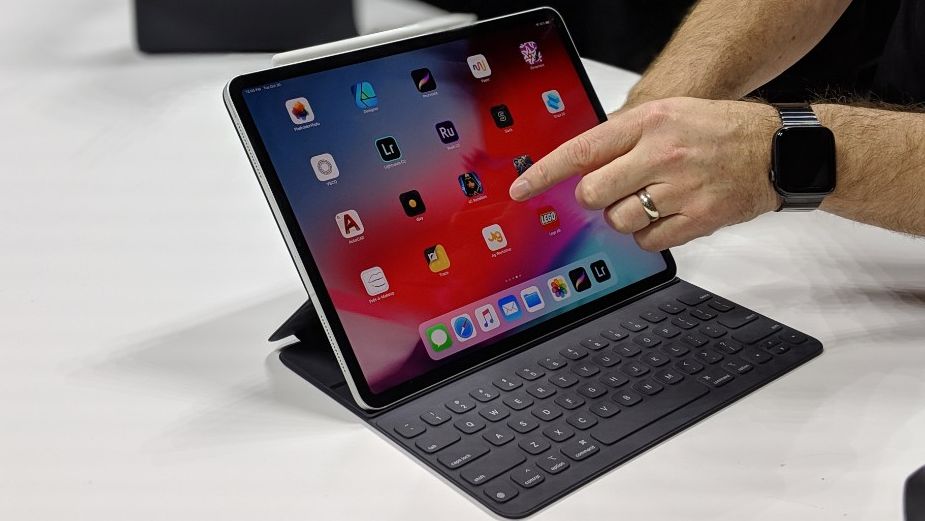 Apple Admits 2018 iPad Pro Bends, Cites Manufacturing Side Effect