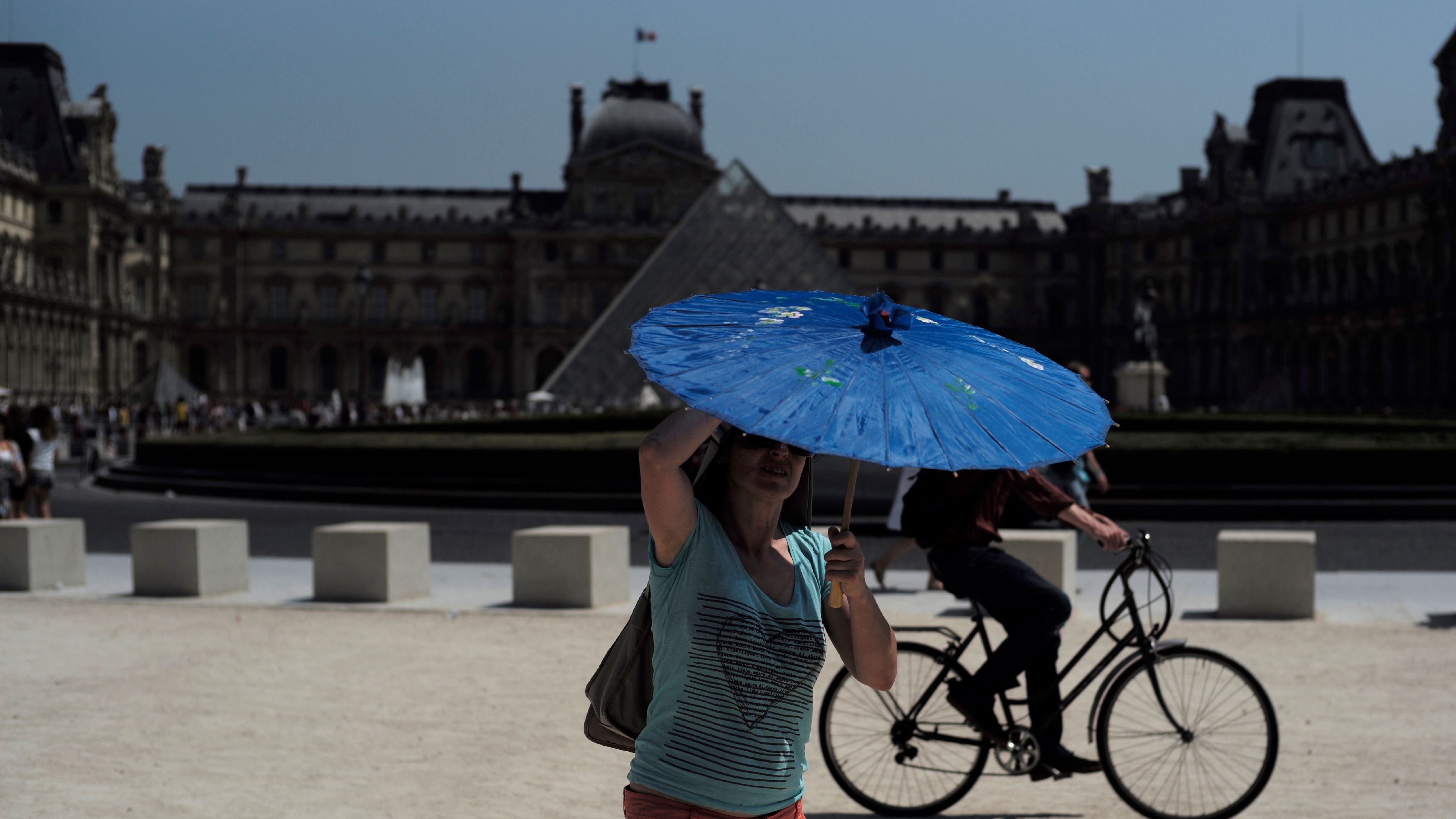 France on ‘Red Alert’ as It Records Highest Temperature of 45.9 C