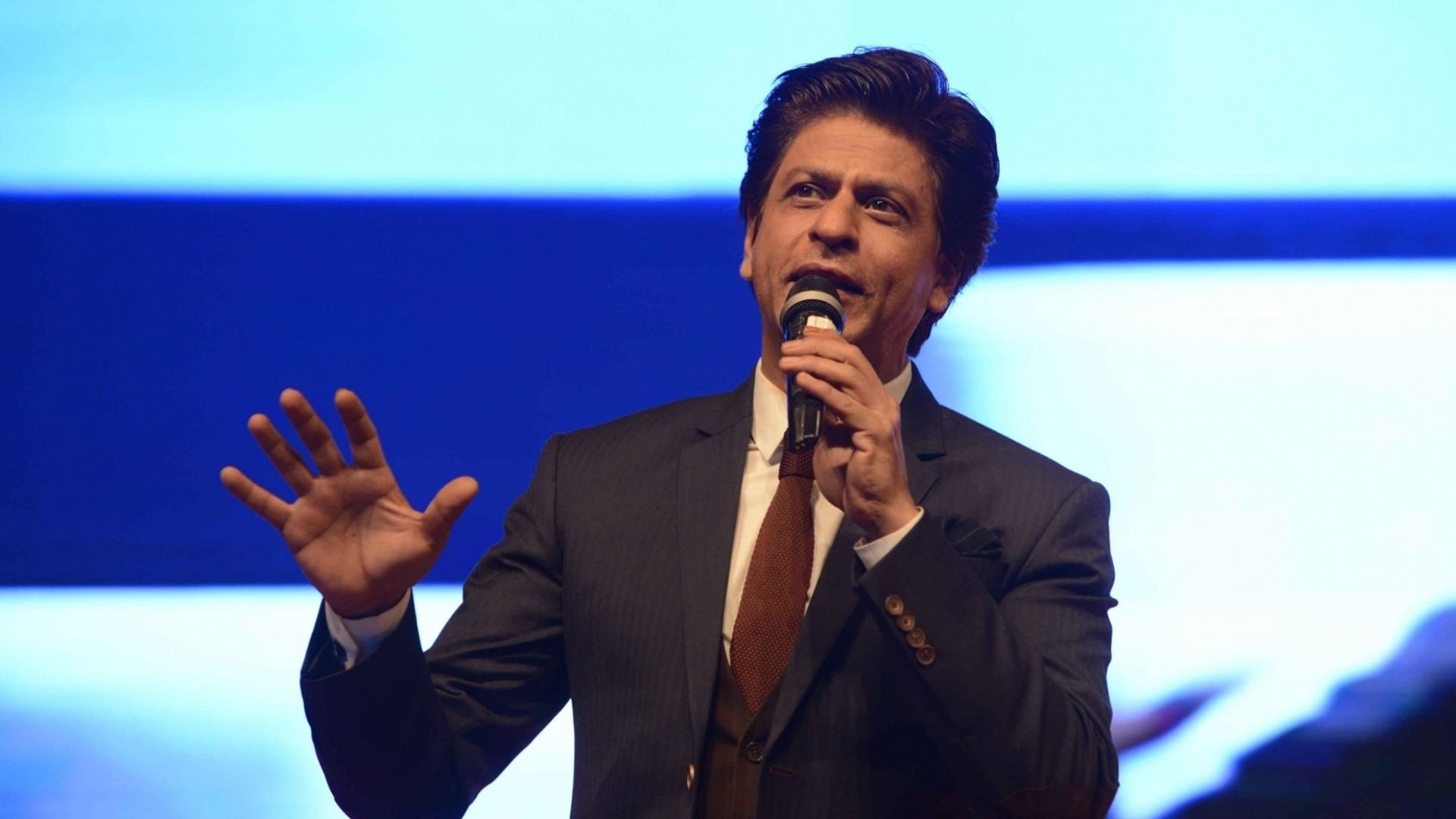 Shah Rukh Khan’s Take on Nationalism in this 90s Interview Holds Even Today
