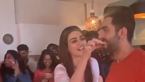 Kriti Sanon Gives Ayushmann Khurrana a Surprise Celebrating His National Award Win